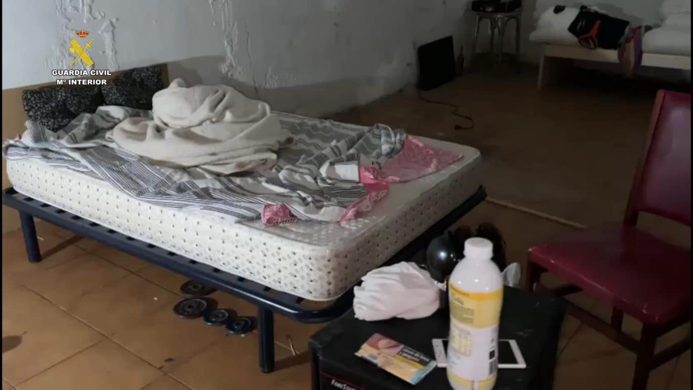 La Guardia Civil desmantela un chalet en La Rioja que alojaba a ...
